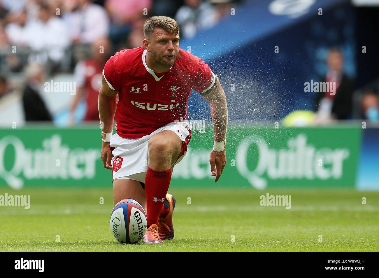 Kick conversion england hi-res stock photography and images - Alamy