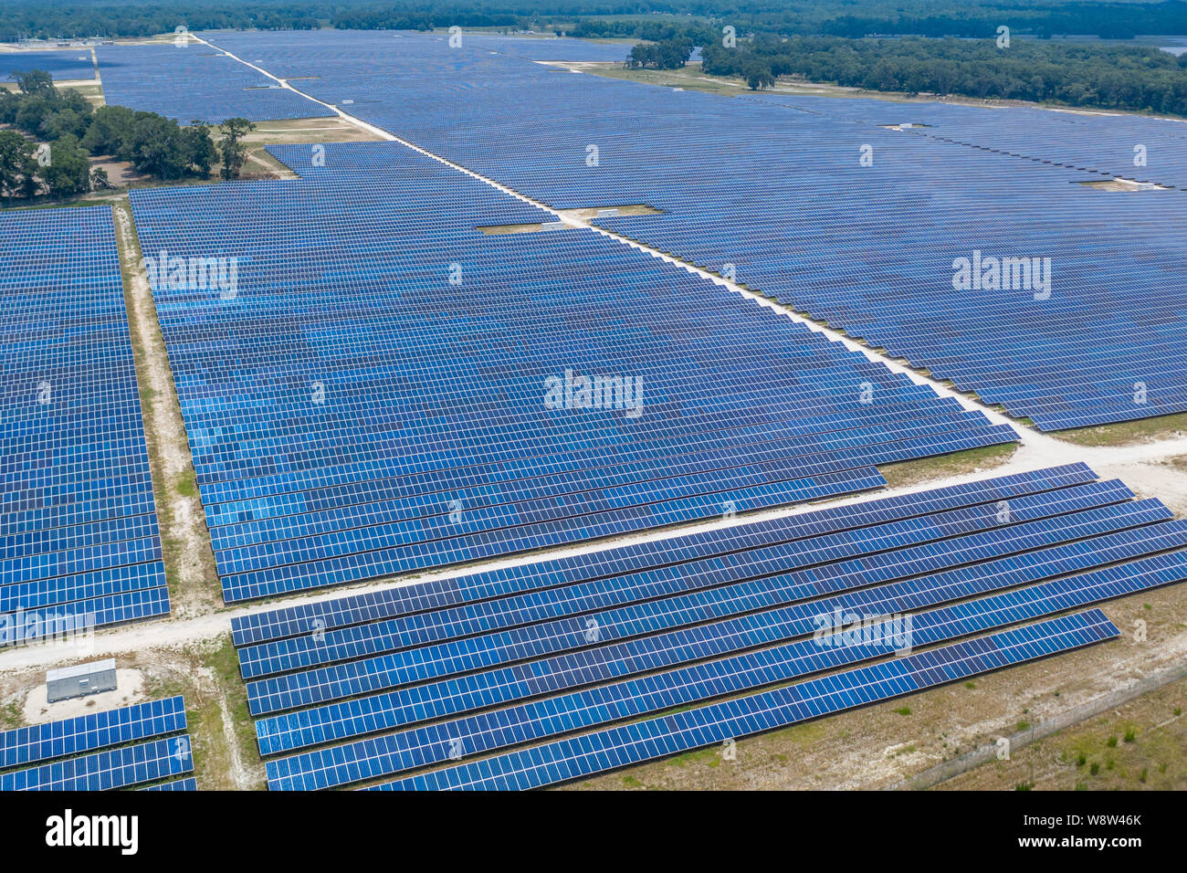 Powering the future hi-res stock photography and images - Alamy