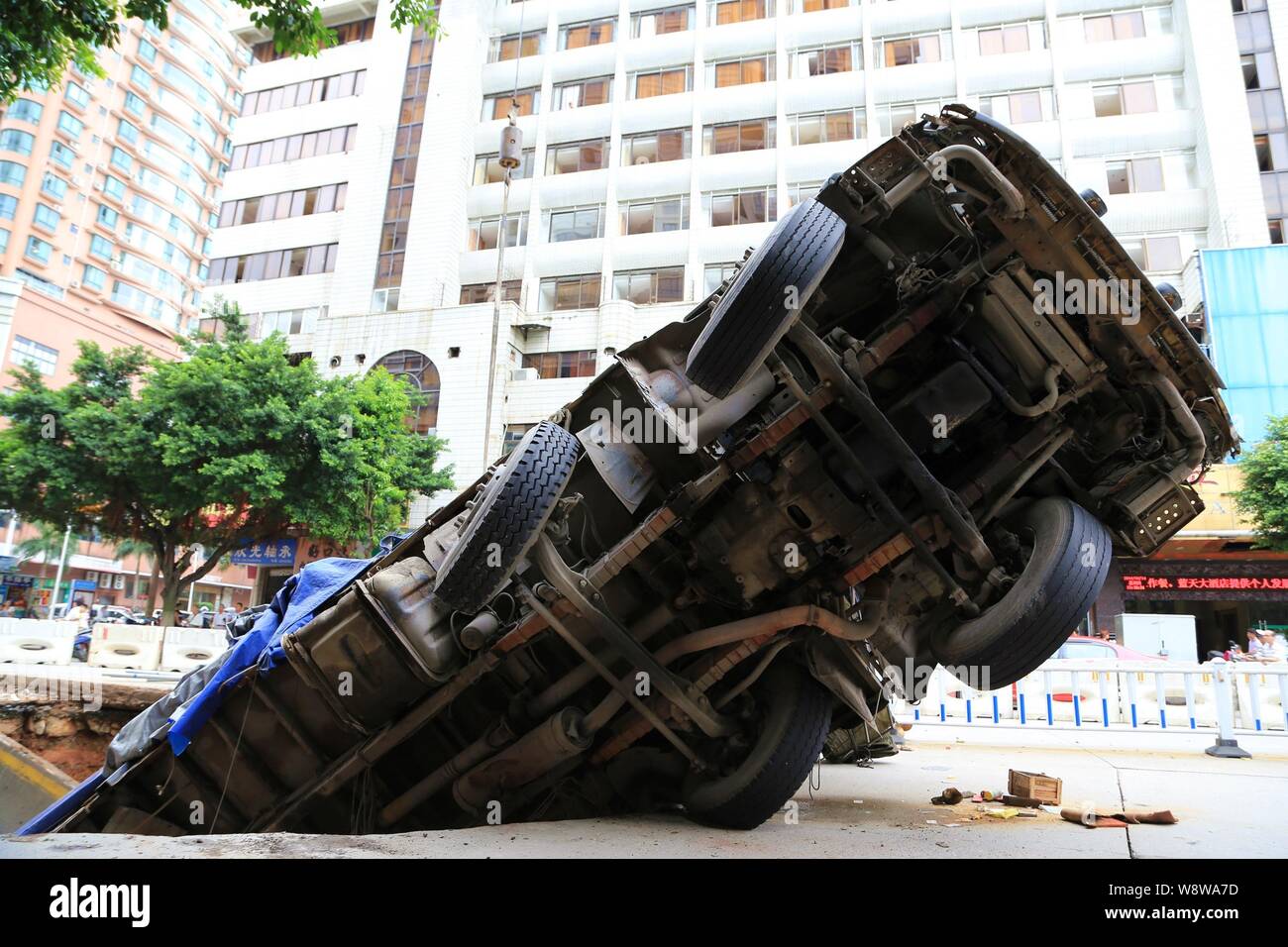 Guangxi zhuang sinkhole hi-res stock photography and images - Alamy