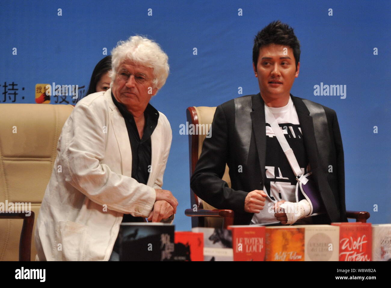 Annaud director hi-res stock photography and images - Alamy