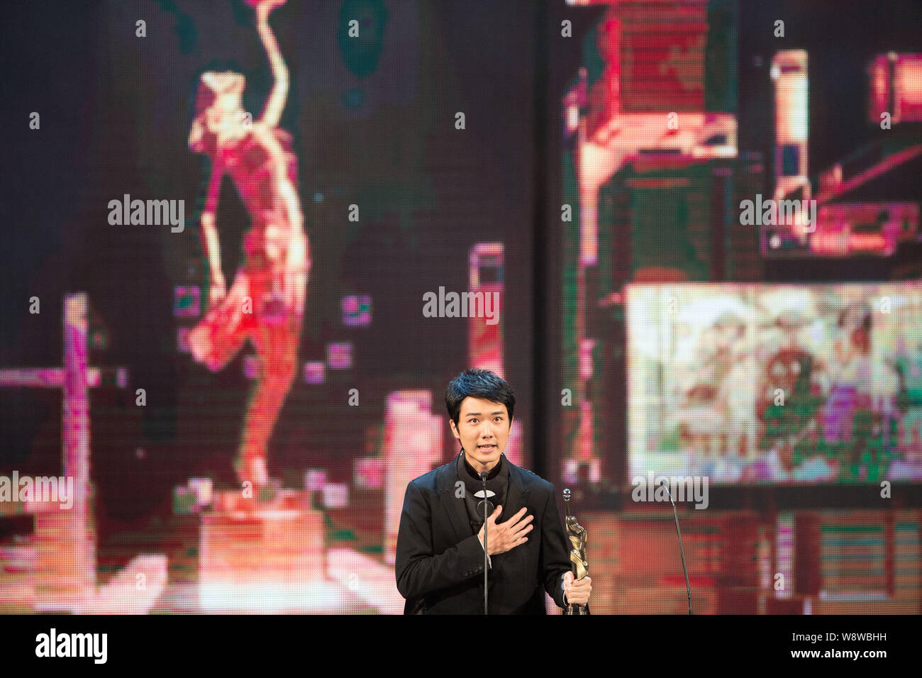 New film role hi-res stock photography and images - Alamy