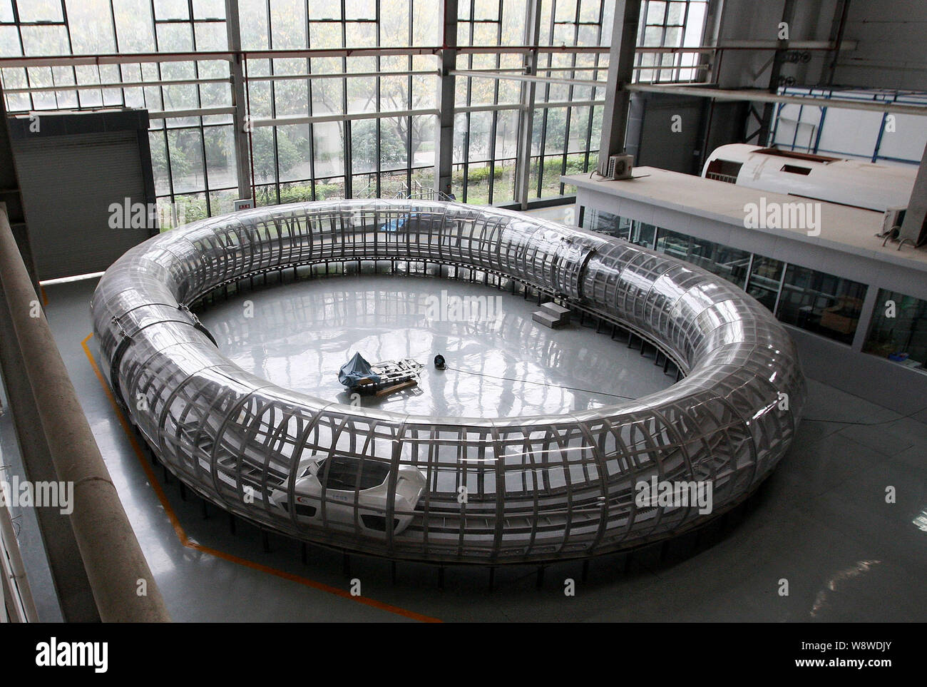 Maglev track hi-res stock photography and images - Alamy