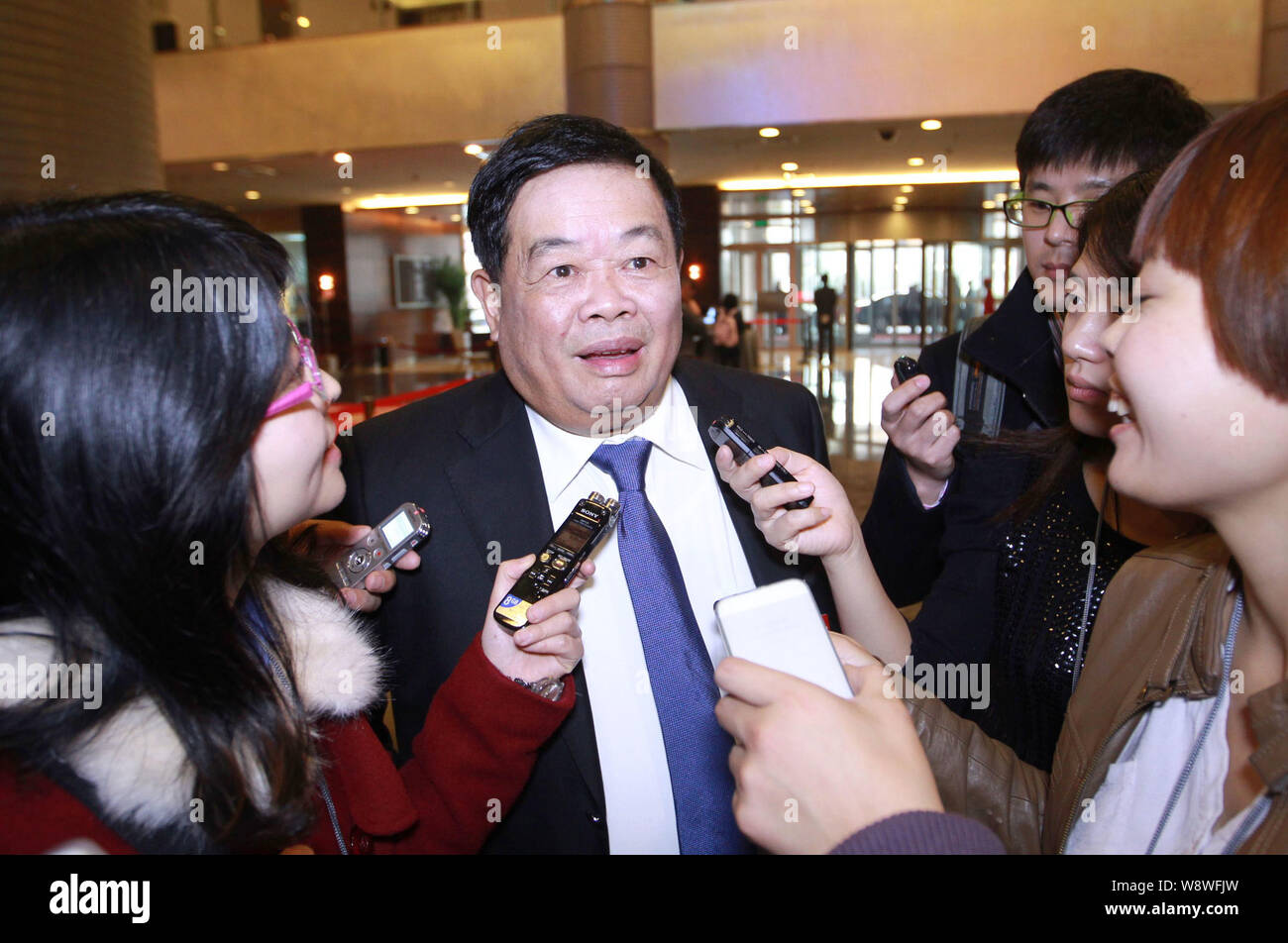 Fuyao glass hi-res stock photography and images - Alamy