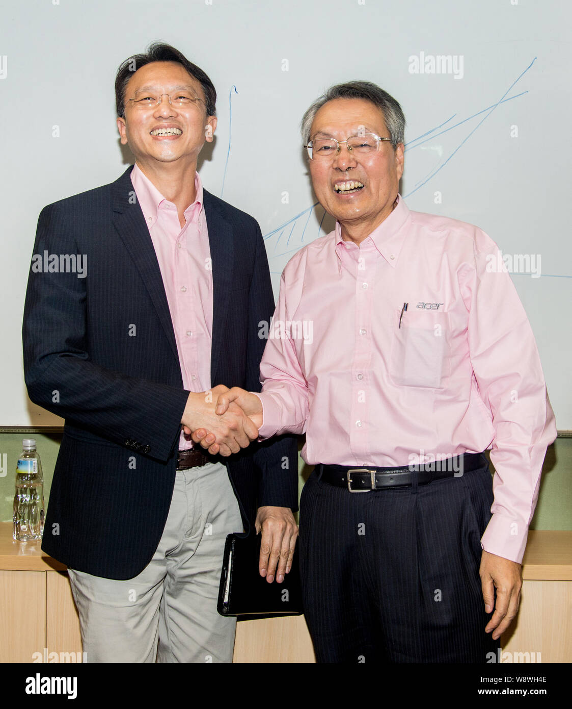 Stan shih hi-res stock photography and images - Alamy