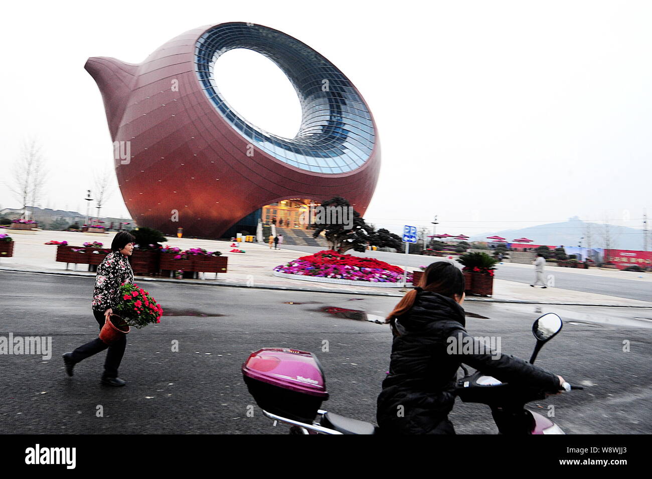 Teapot building china hi-res stock photography and images - Alamy