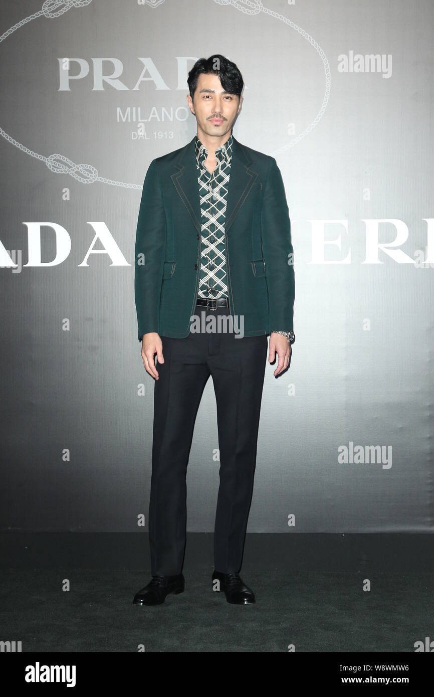 South Korean actor Cha Seung-won poses as he arrives for the opening ...