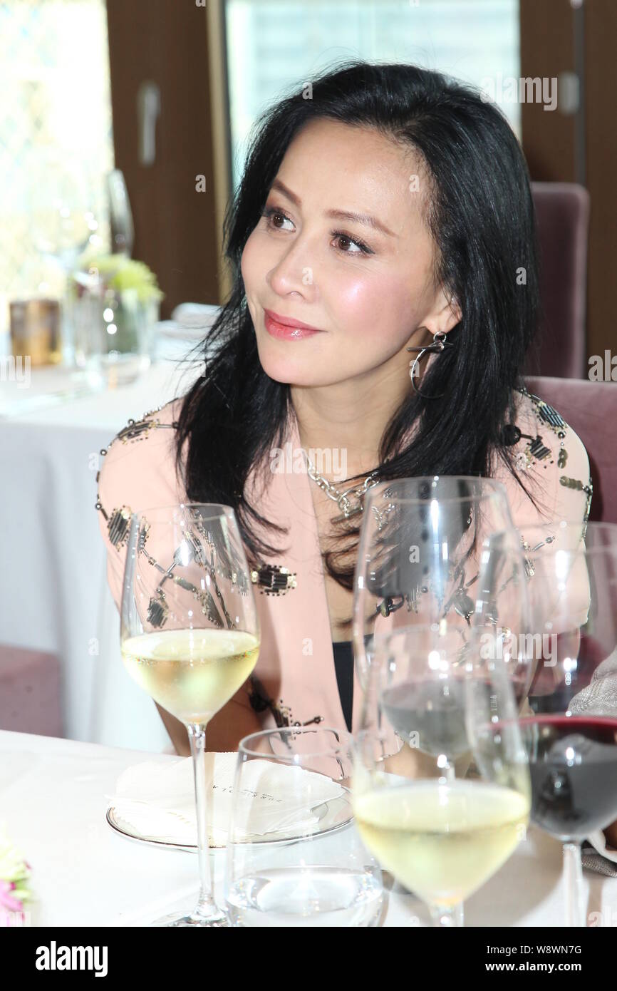 Hong Kong actress Carina Lau attends Cherie Chung's charity photo ...