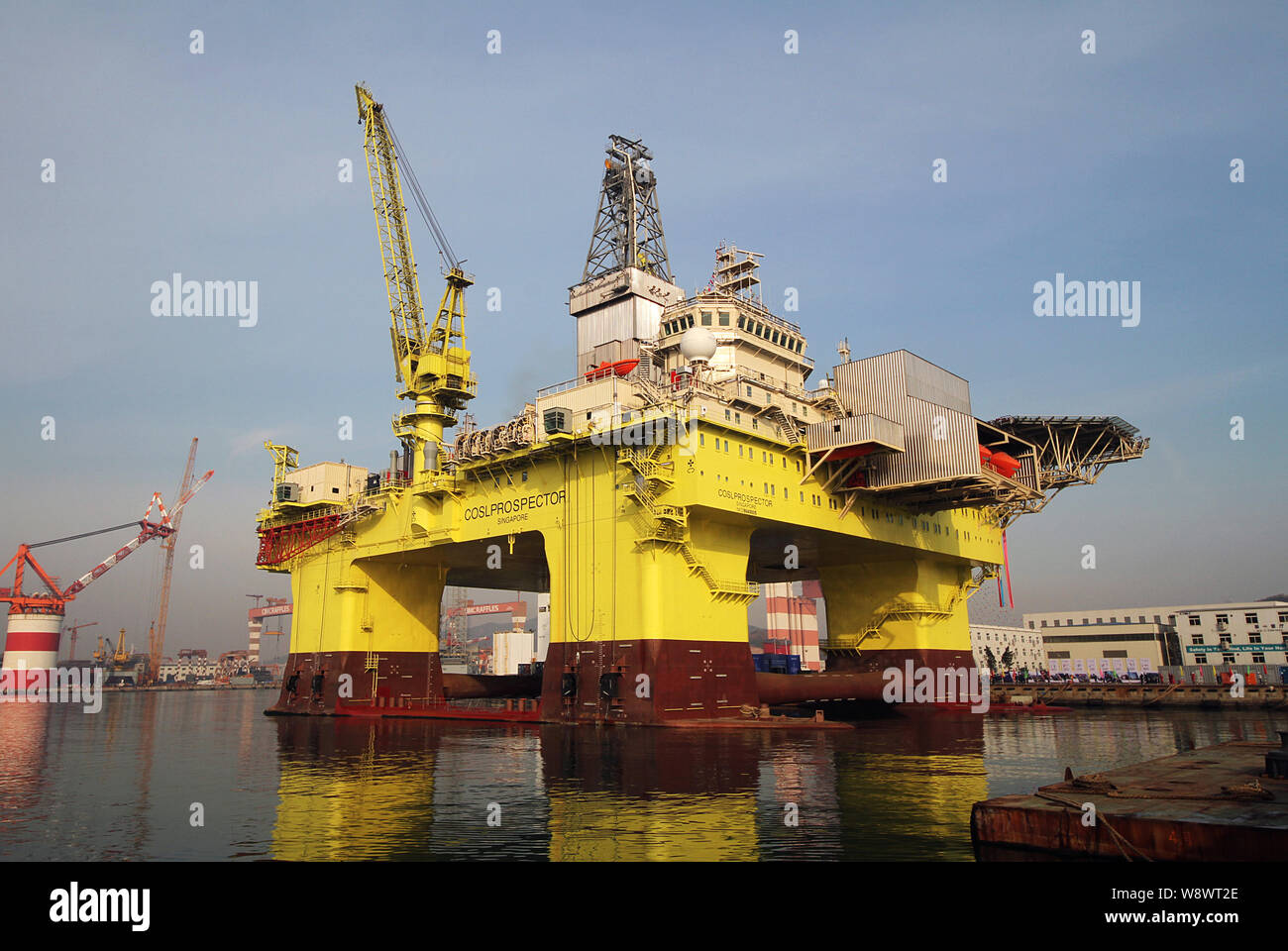 The deepwater oil rig "COSLProspector" made for China Oilfield Services ...