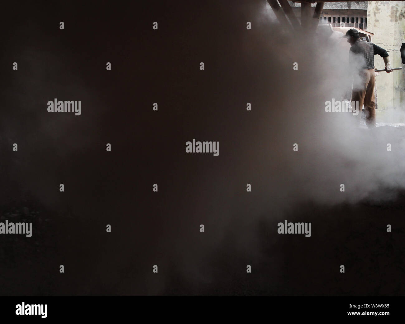 Chinese mine worker hi-res stock photography and images - Alamy