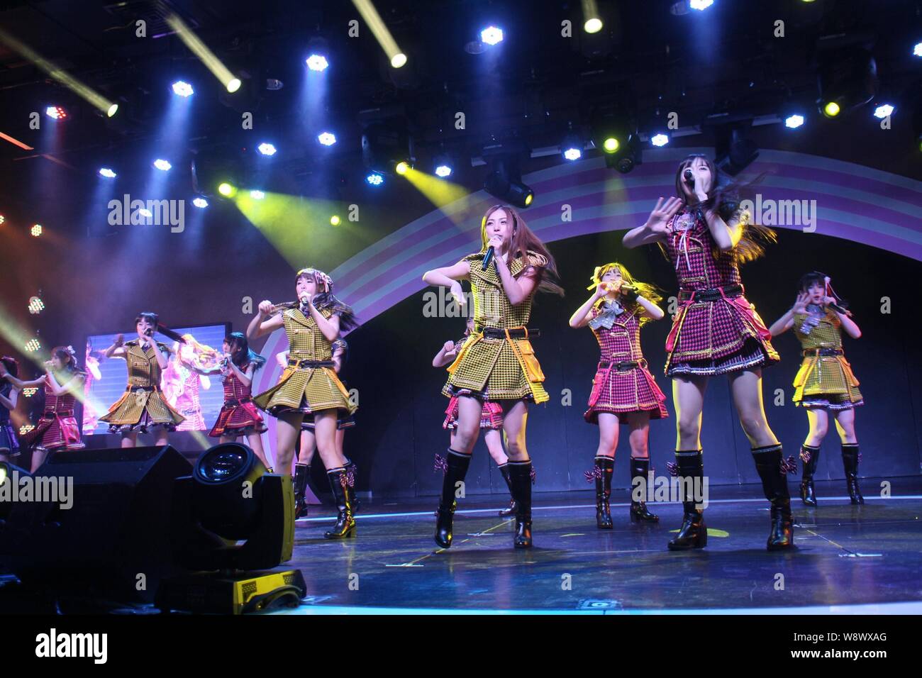 Japanese girls group akb48 hi-res stock photography and images - Alamy