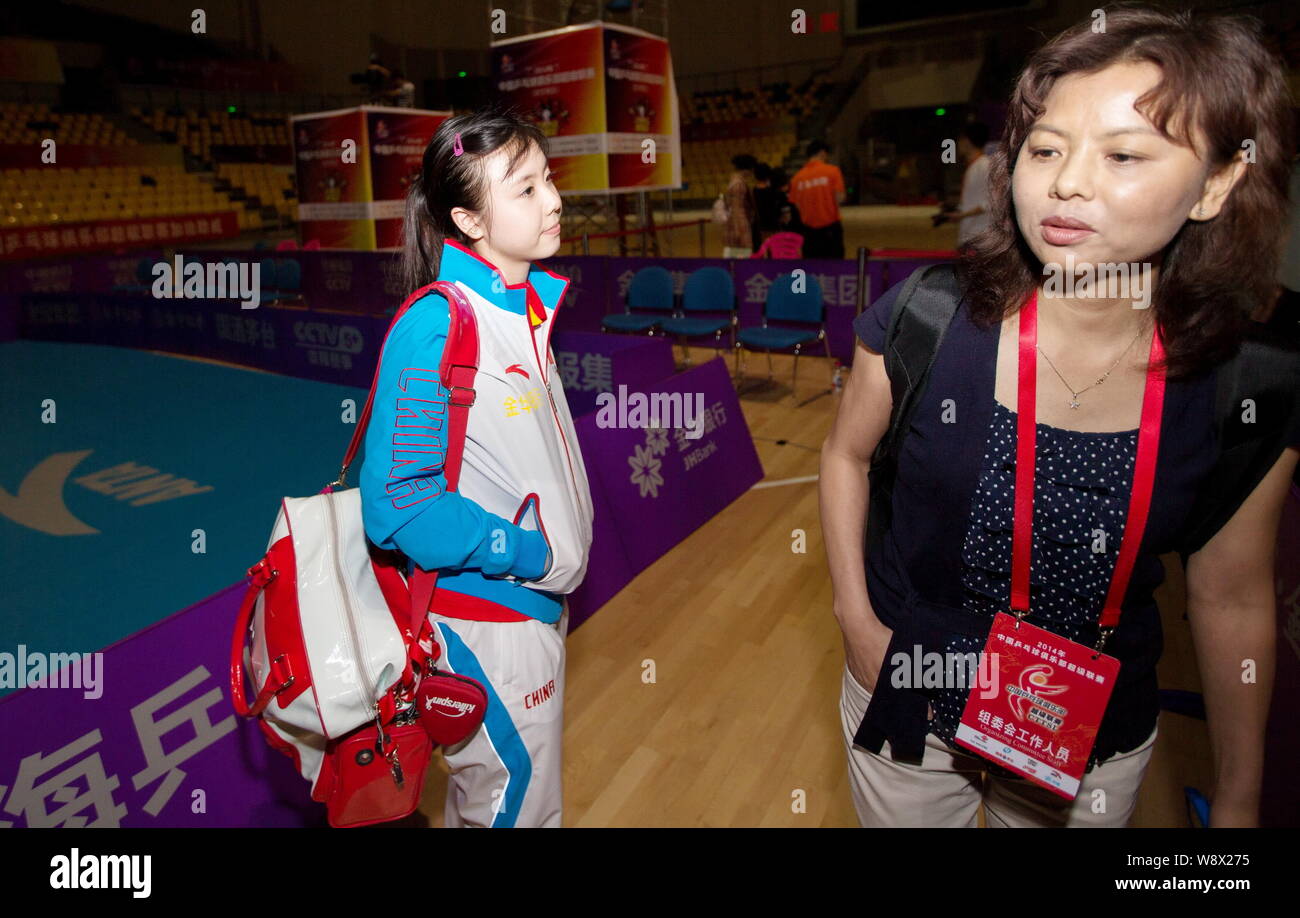 American table tennis player Ariel Hsing of Jinhua Bank team, left ...