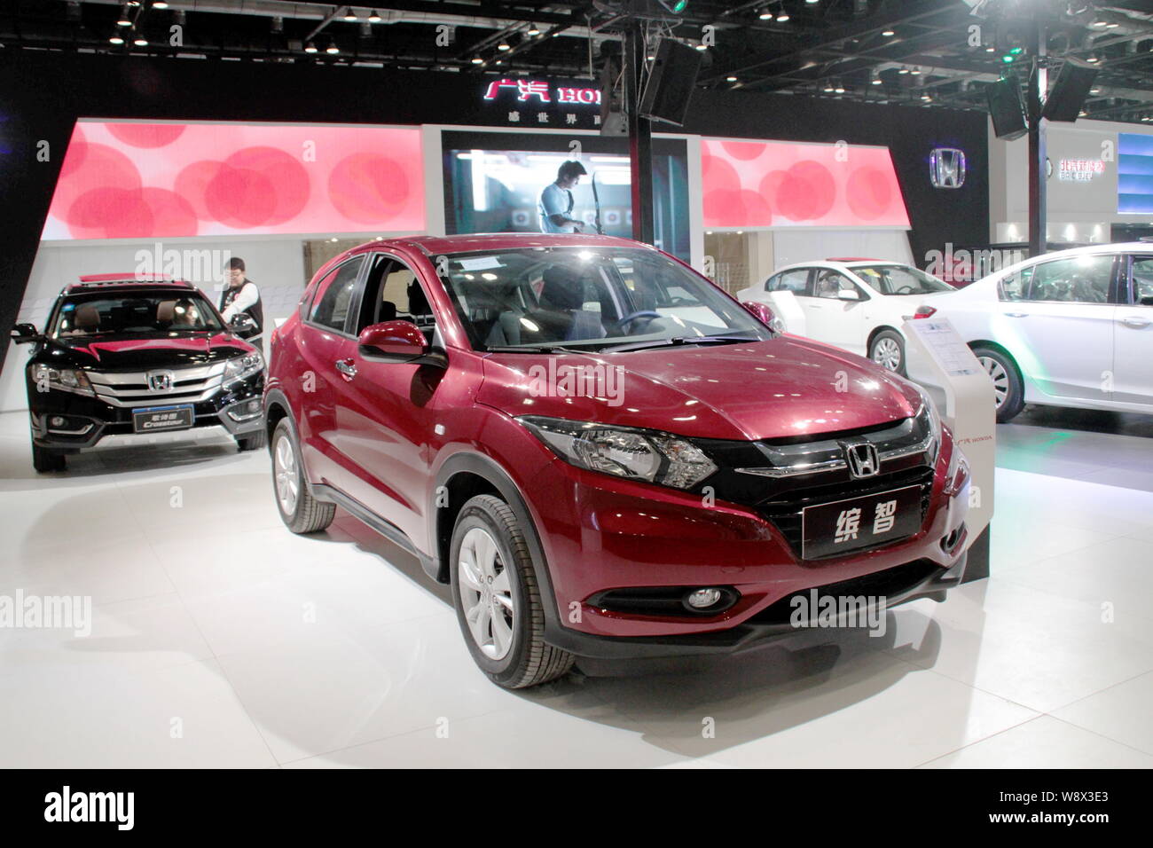 --FILE--A Vezel SUV, front, and other cars of Guangqi Honda, a joint ...