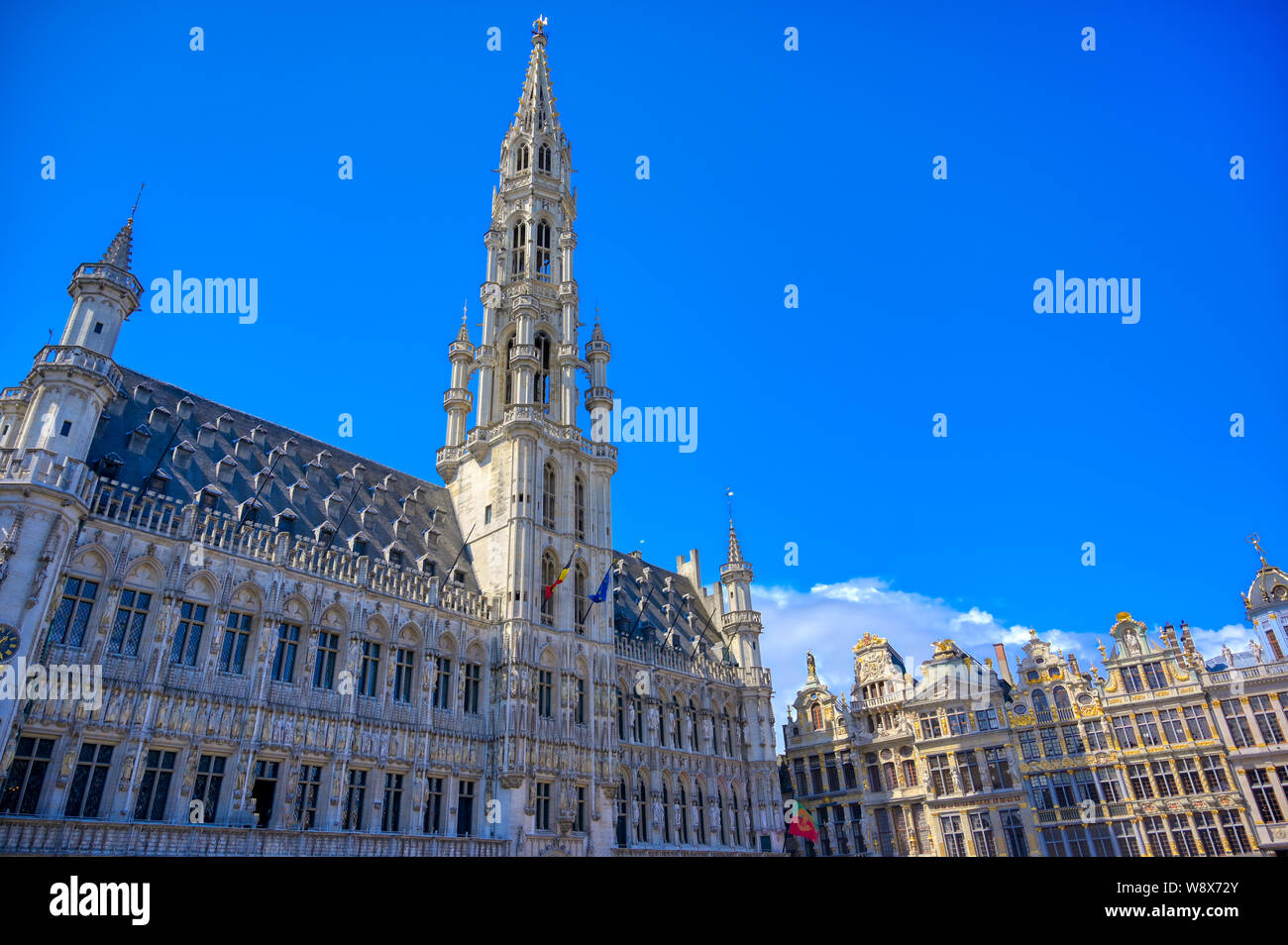 The Town Hall of the City of Brussels is a Gothic building from the ...