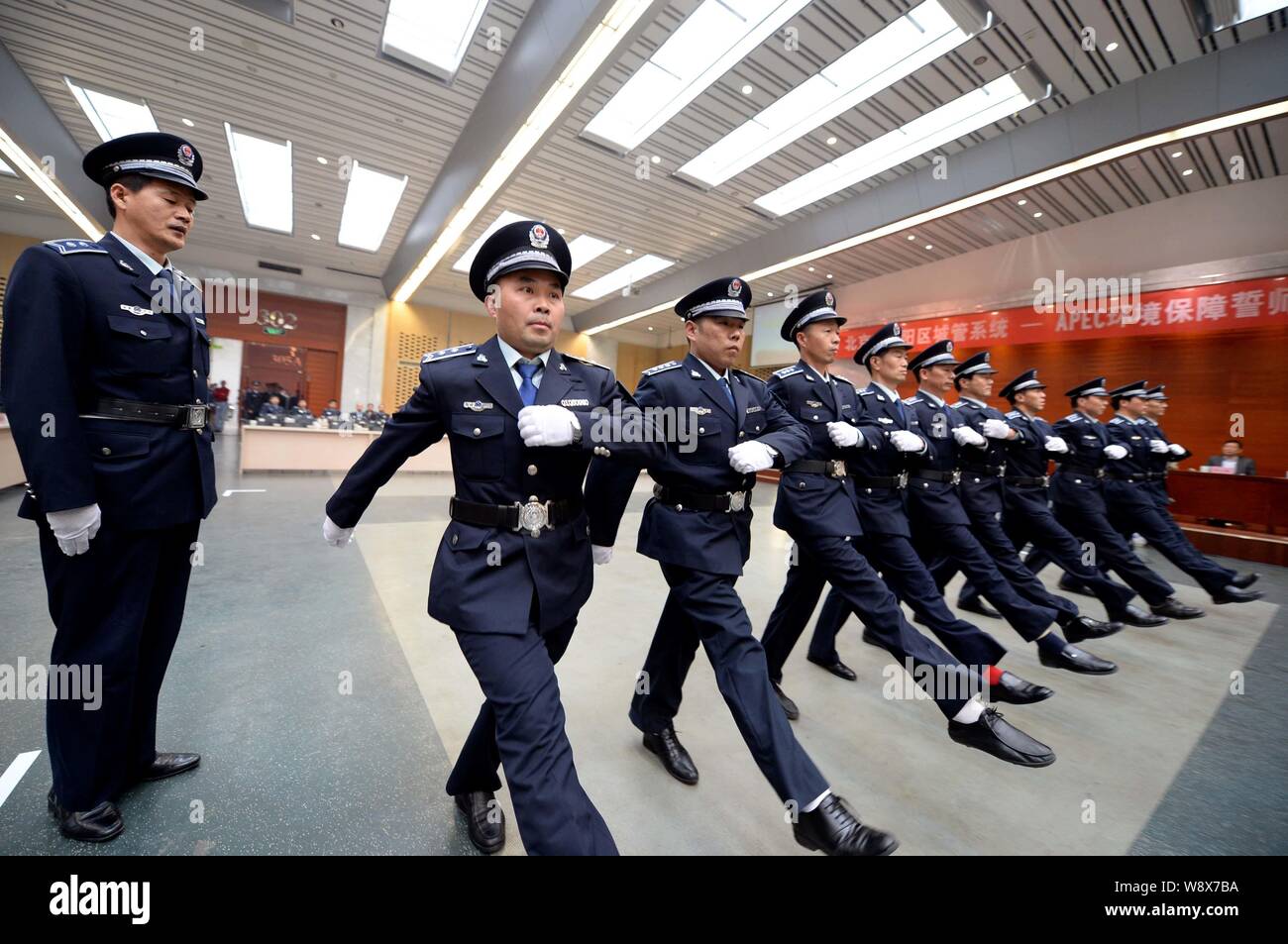 China urban management officers hi-res stock photography and images - Alamy