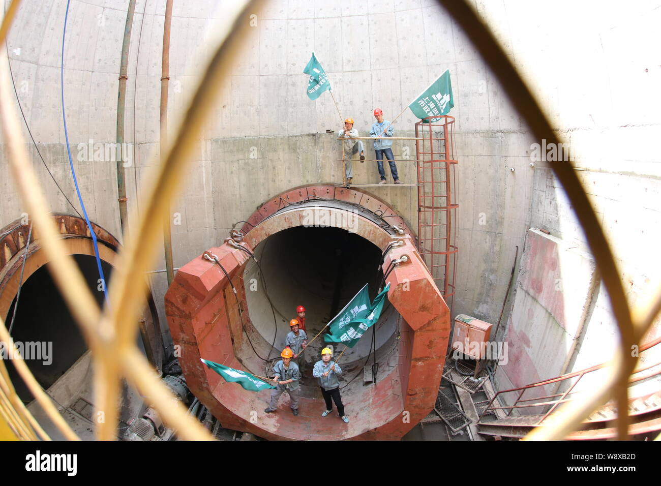 Biggest pipe hi-res stock photography and images - Alamy