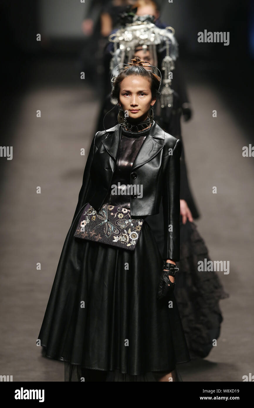 Models display new creations at the fashion show of Ji Cheng x sheme ...
