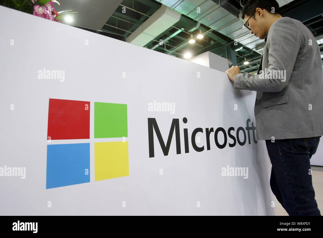 The microsoft windows stand hi-res stock photography and images - Alamy