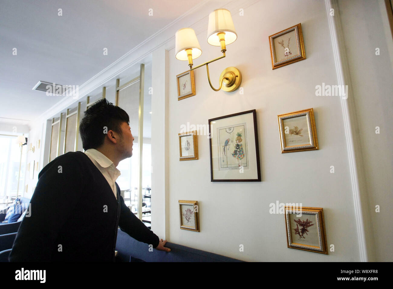 Mr harry authentic british restaurant hi-res stock photography and ...