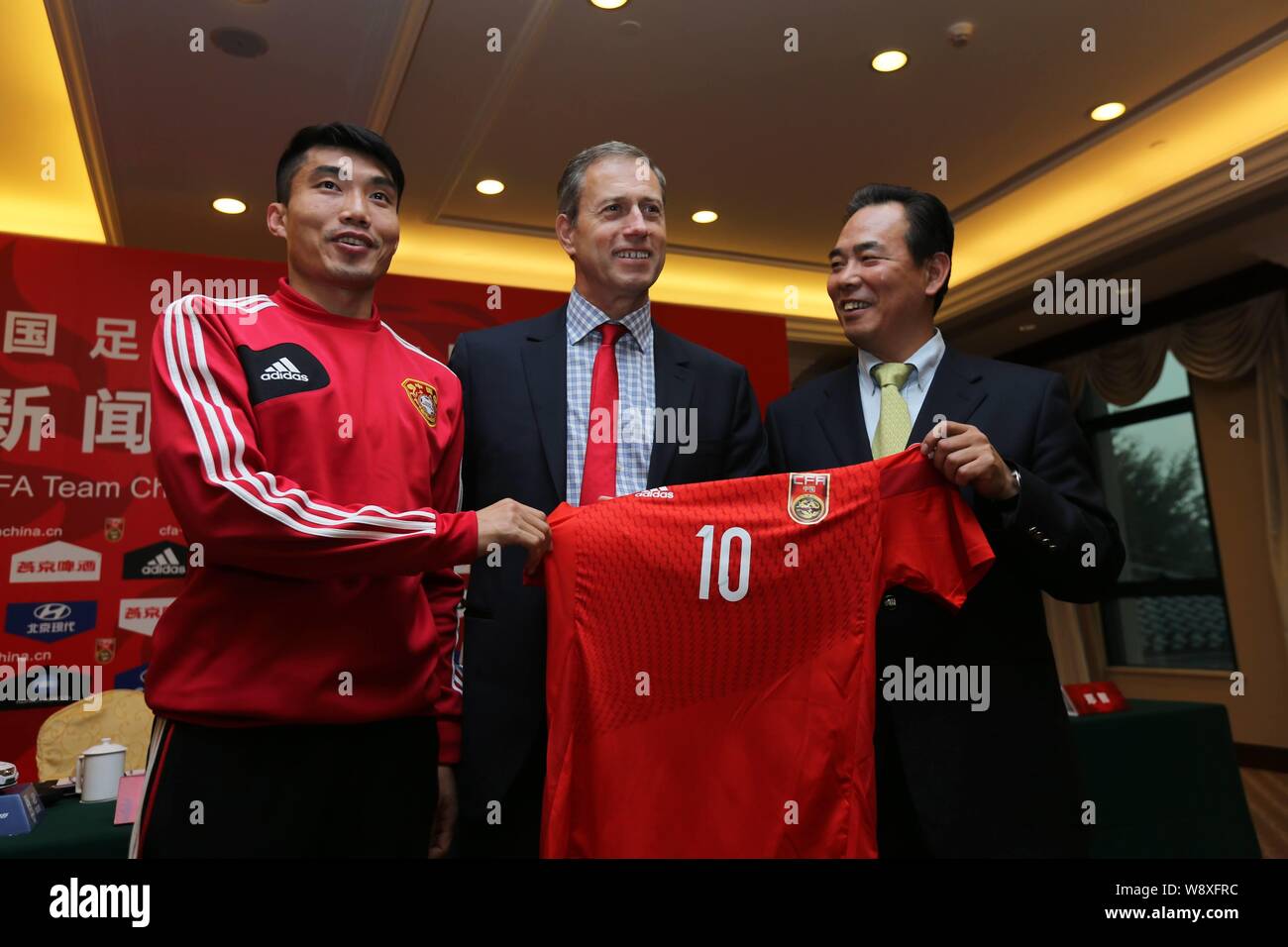 Alain perrin hi-res stock photography and images - Alamy