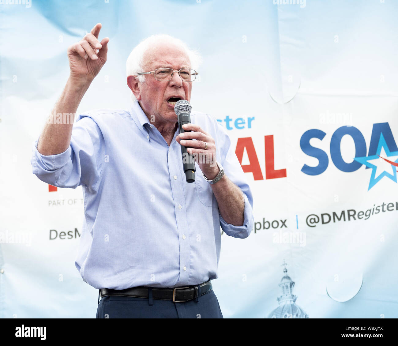 Bernie sanders iowa state fair soapbox hi-res stock photography and ...