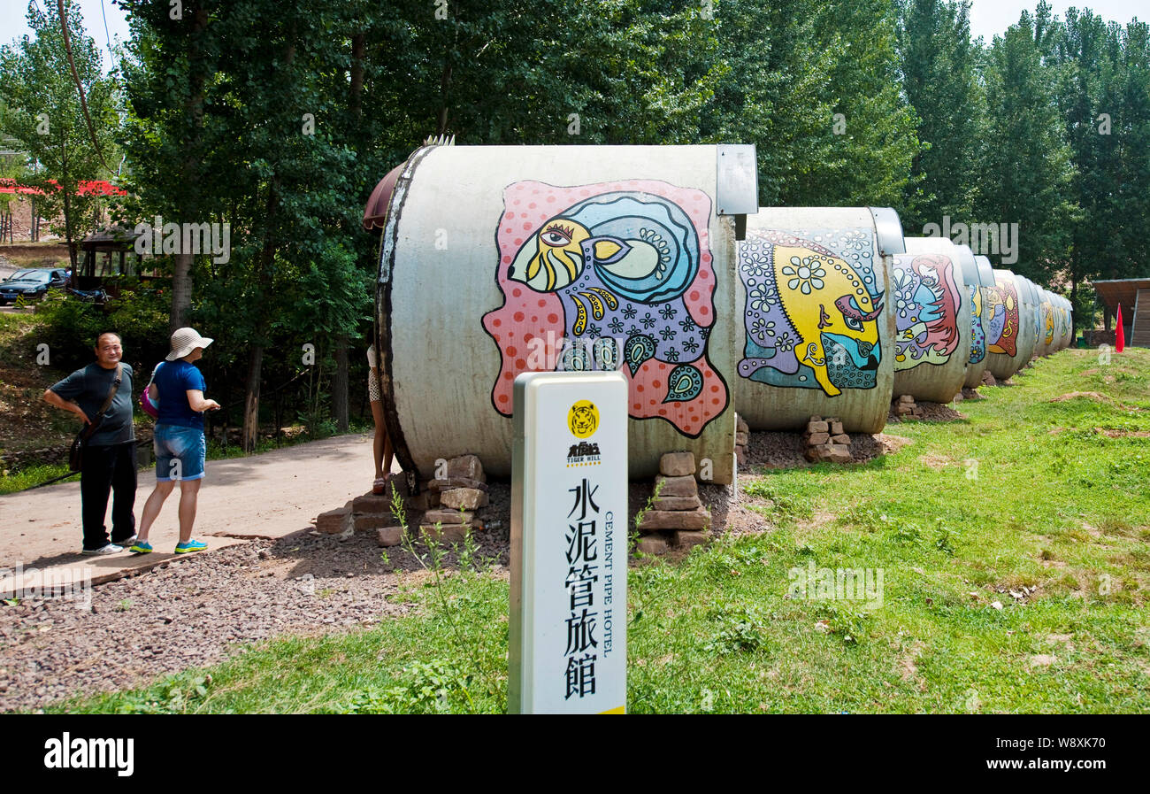 Cement pipe hi-res stock photography and images - Alamy