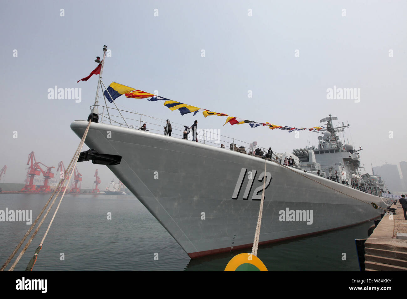 People visit the Harbin (112) guided-missile destroyer of Chinas PLA ...