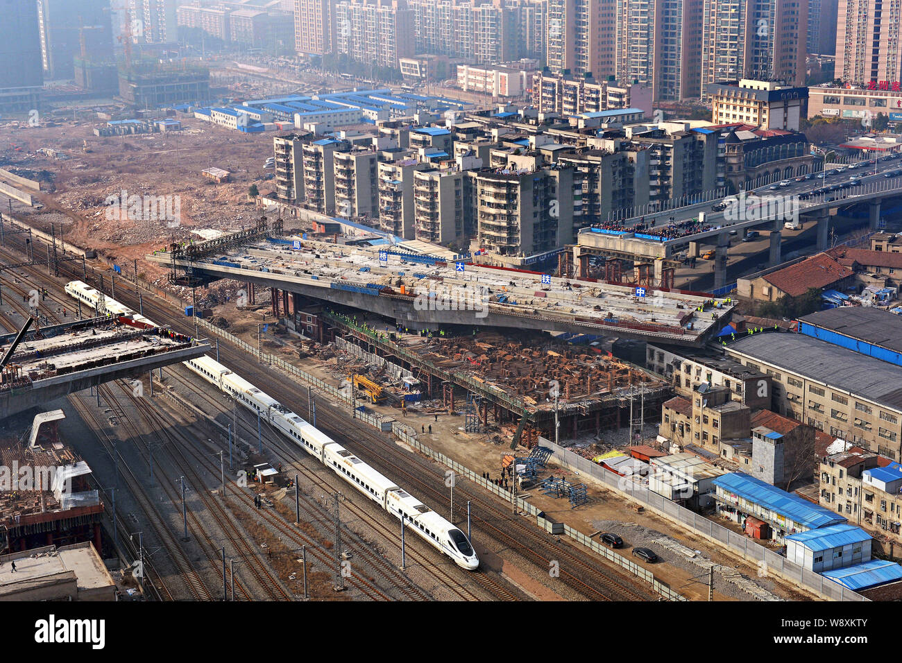 Highway under railway hi-res stock photography and images - Alamy