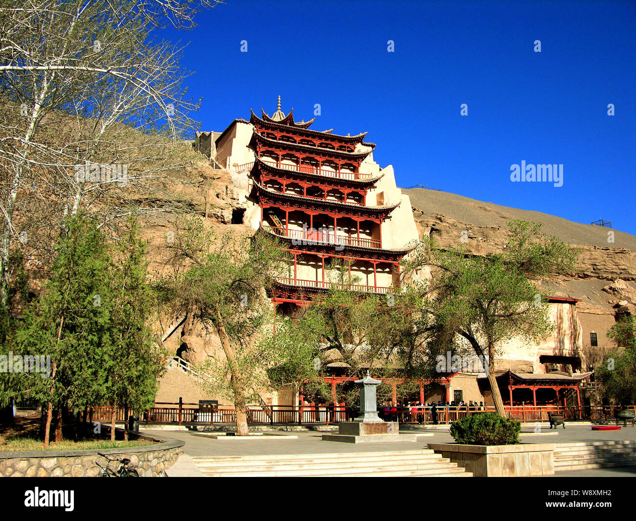 Dunhuang grottoes hi-res stock photography and images - Alamy
