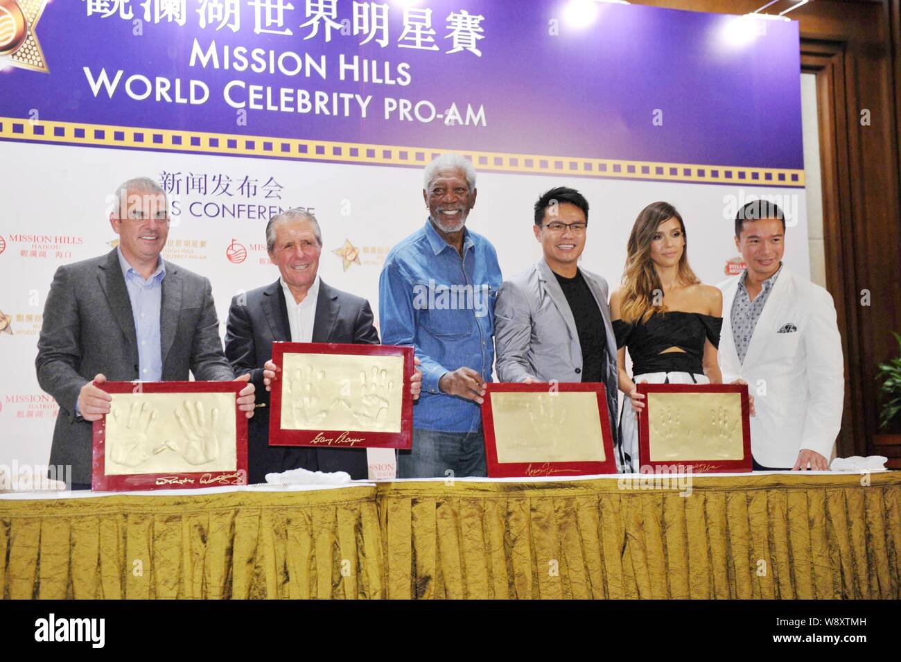 (From second left to right) South African golf legend Gary Player ...