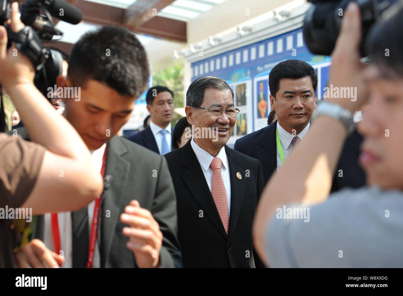 Vincent Siew Wan-chang, center, chairman of the Taiwan-based Cross ...