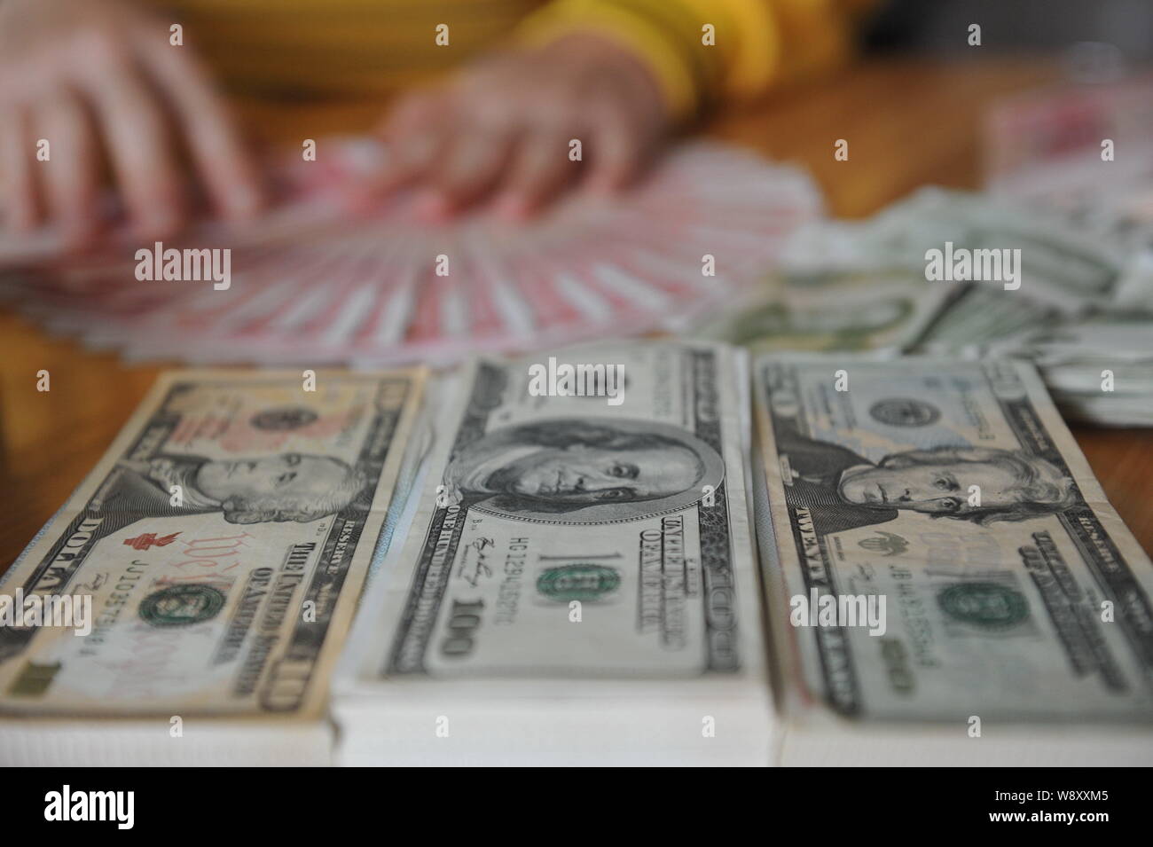 27 dollar hi-res stock photography and images - Alamy
