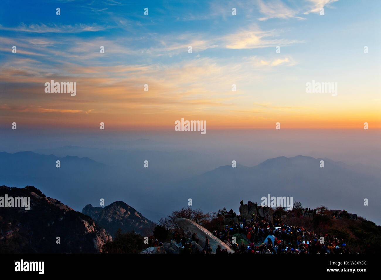 Mount tai hi-res stock photography and images - Alamy