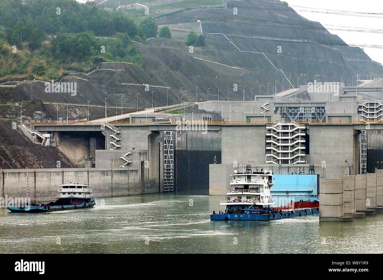 Three gorges dam locks hi-res stock photography and images - Alamy