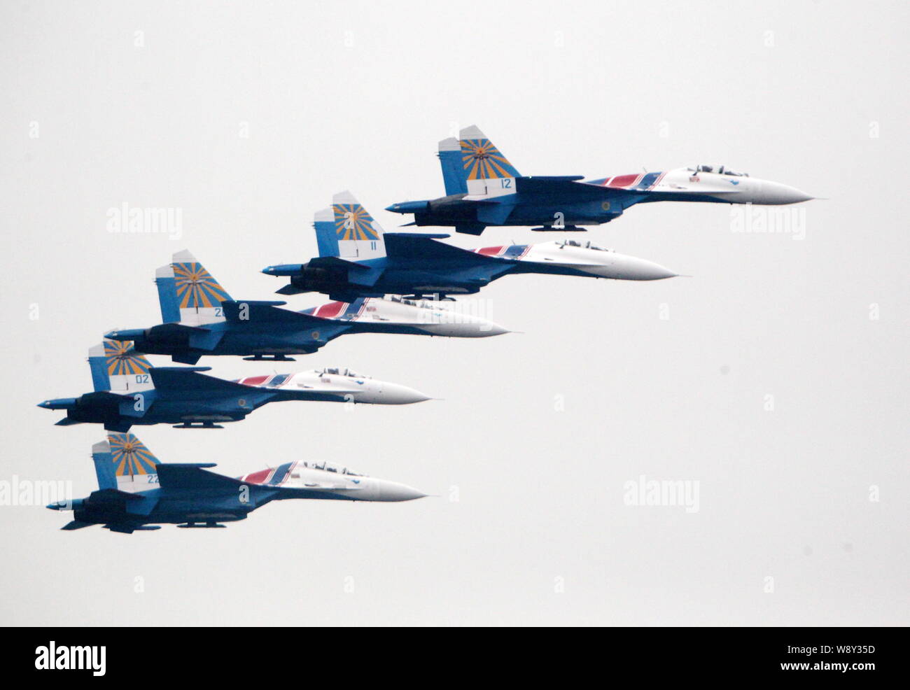 Sukhoi Su-27 fighter jets of "The Russian Knights" aerobatic team ...