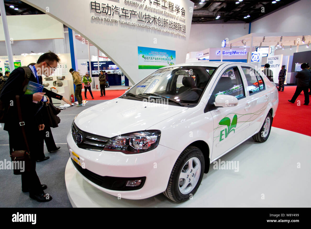 Faw v5 hi-res stock photography and images - Alamy