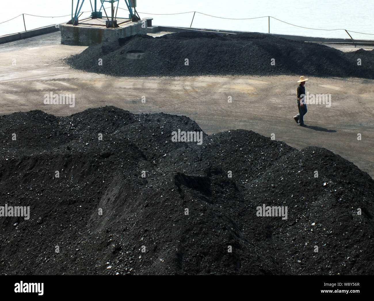 Chinese mine worker hi-res stock photography and images - Alamy