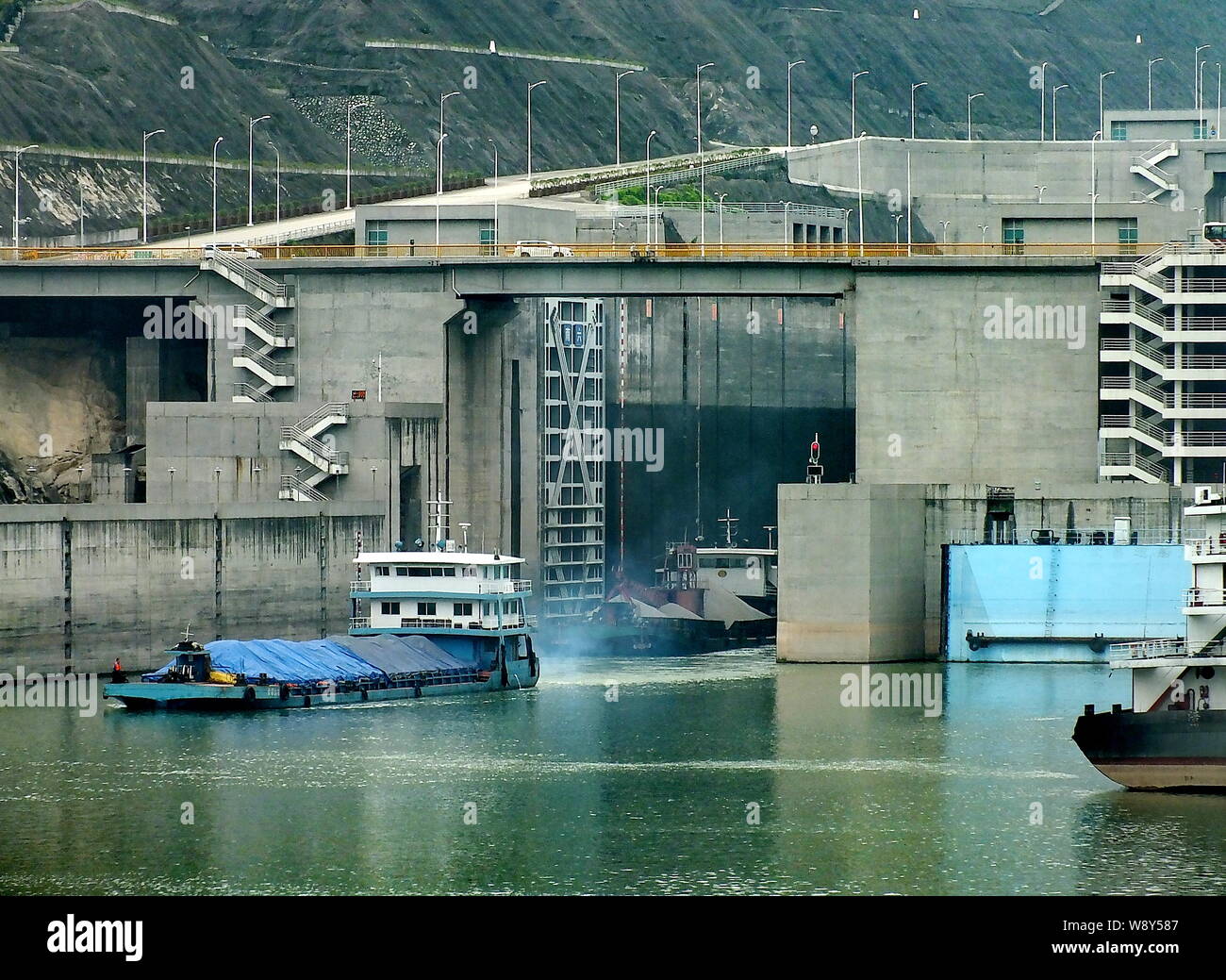 Three Gorges Dam Ship Lock High Resolution Stock Photography and Images ...