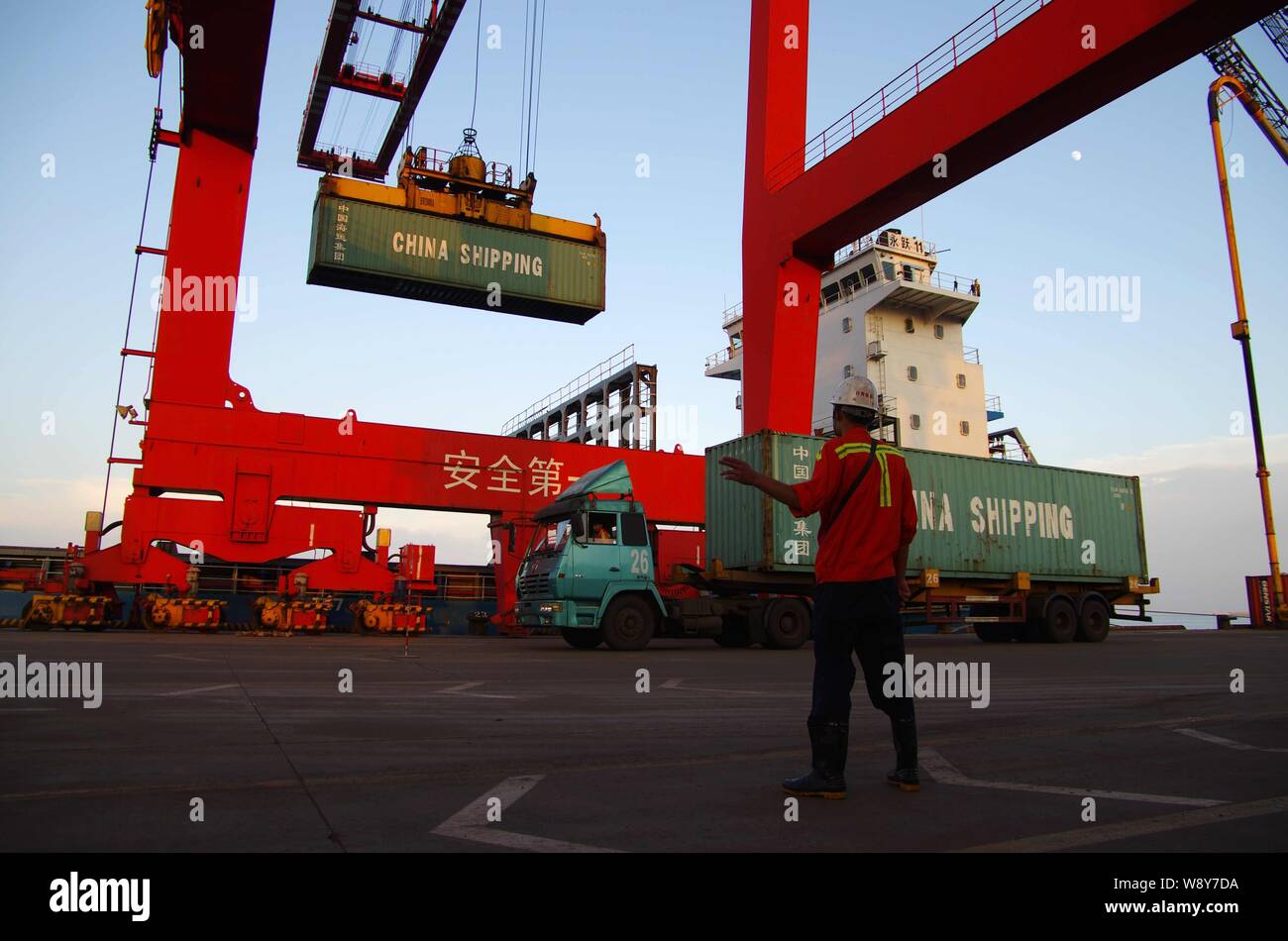 Shipping container from china hi-res stock photography and images - Alamy
