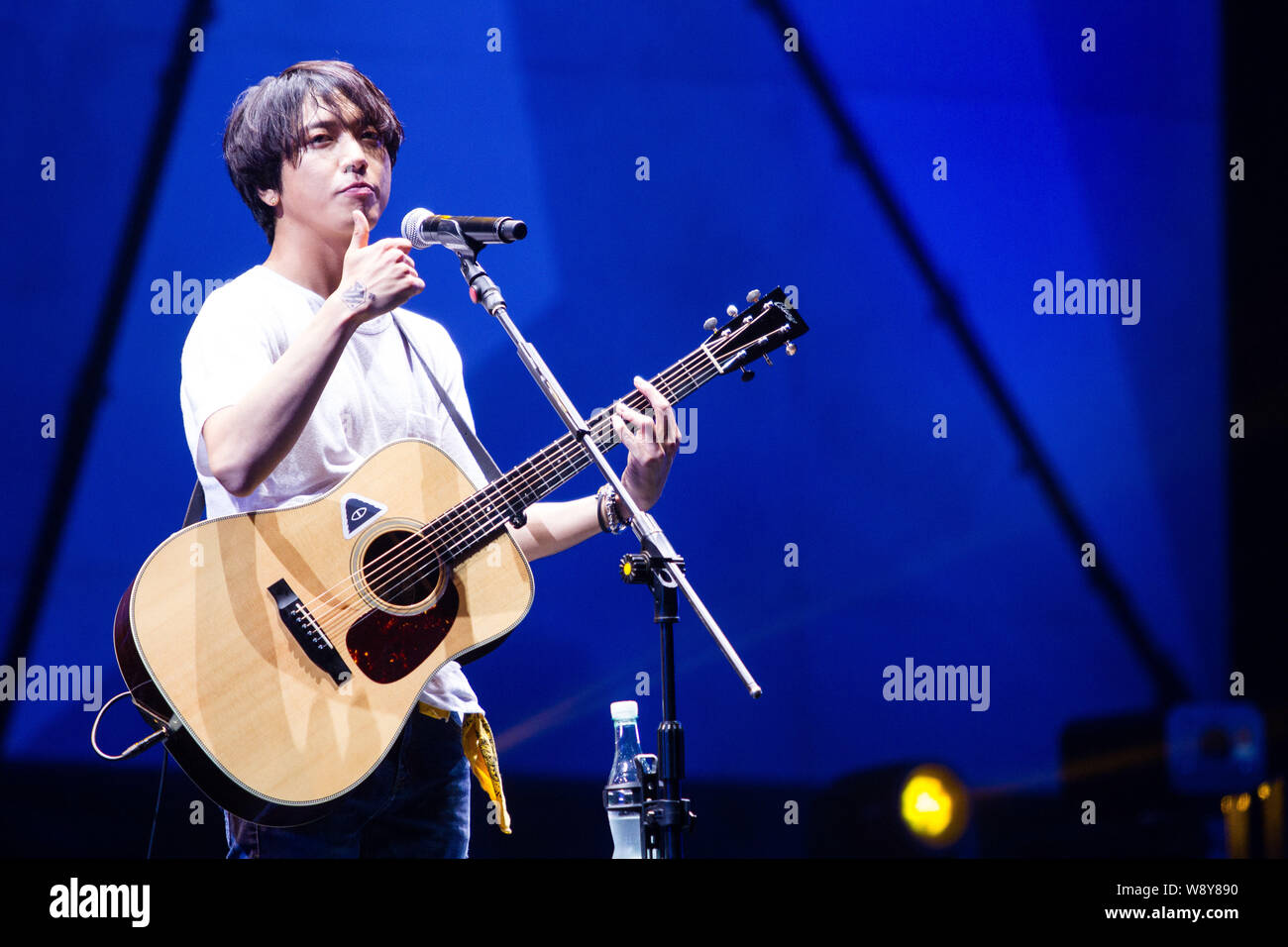 South Korean band CNBlue performs at the Nanjing concert of their "2014 ...