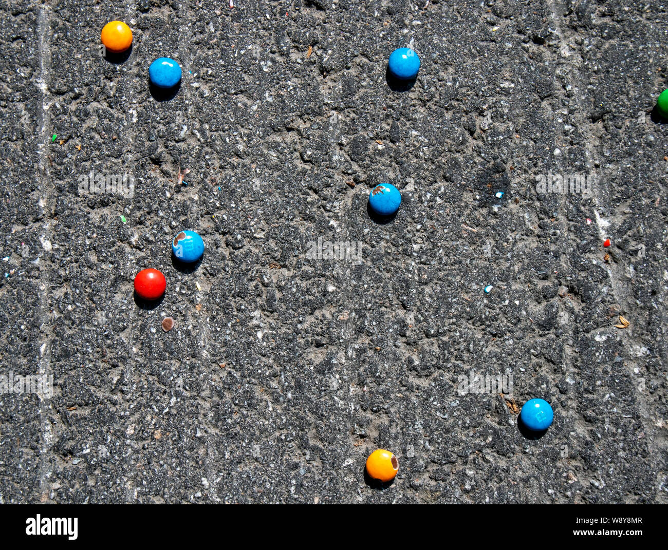 Dropped on ground hi-res stock photography and images - Alamy