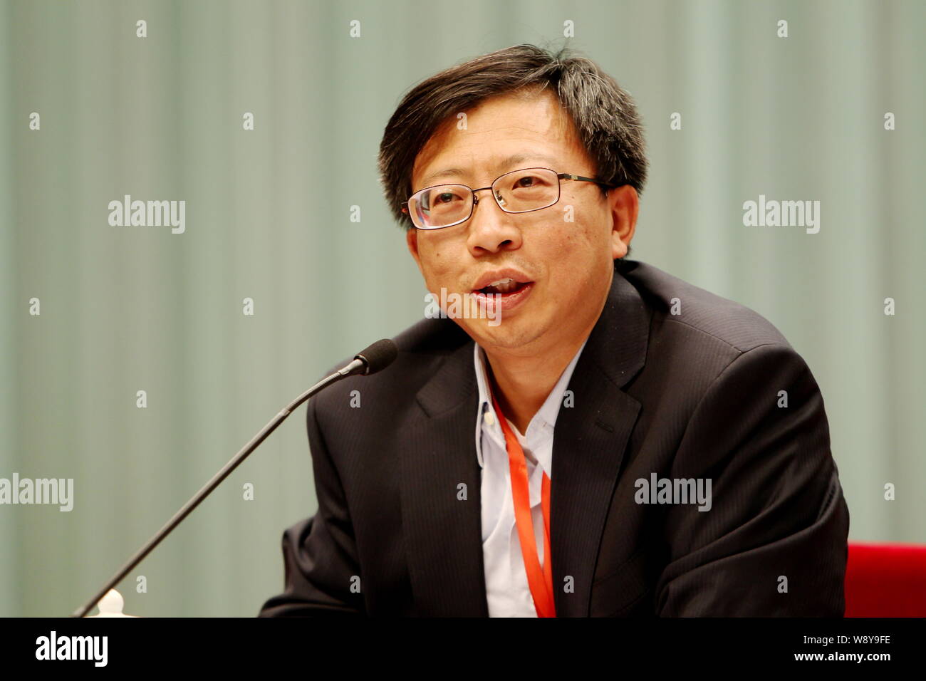 Zhihong hi-res stock photography and images - Alamy