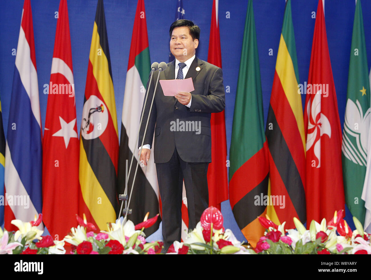 --FILE--Li Jiheng, then Governor of Yunnan province, delivers a speech ...
