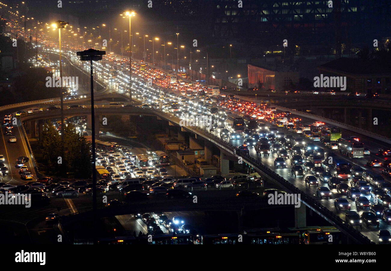 Overcrowded car hi-res stock photography and images - Alamy
