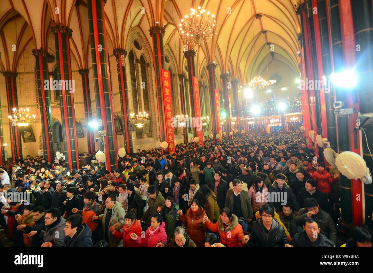 Beijing china chinese catholics hi-res stock photography and images - Alamy