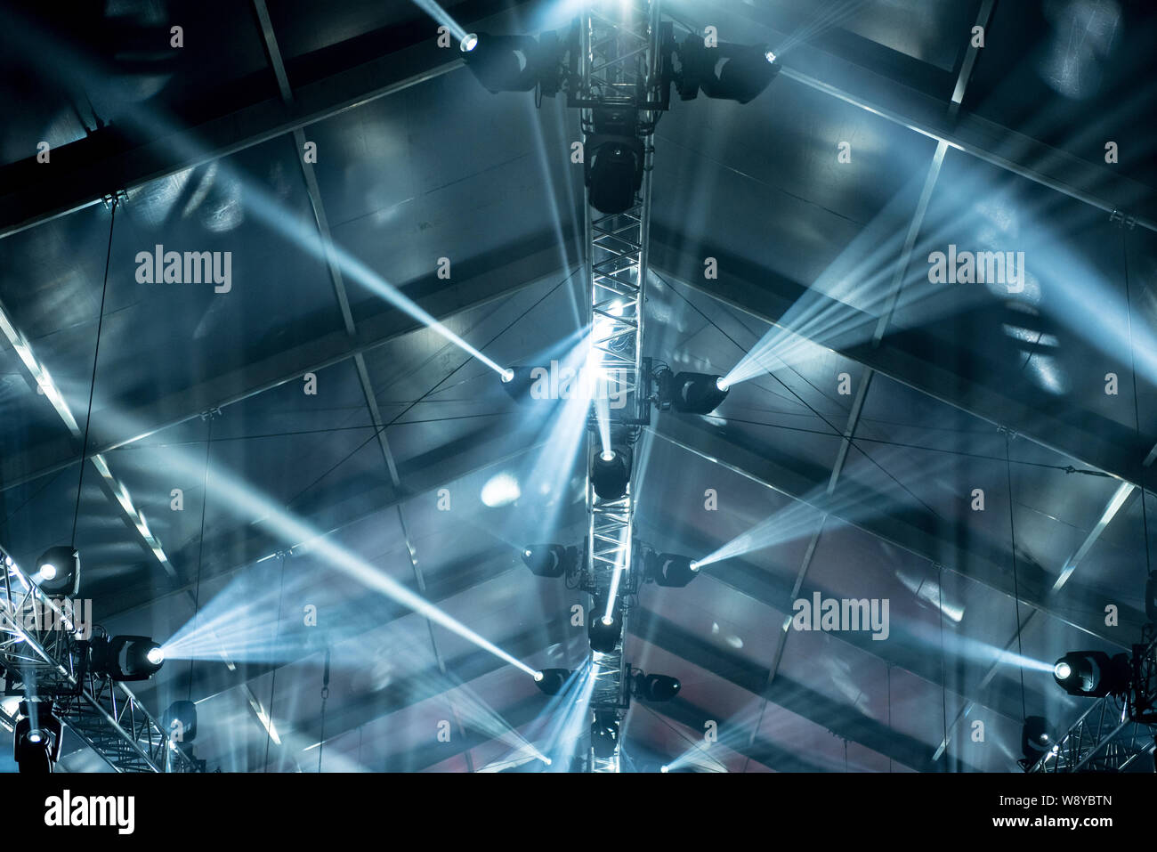 Stage lights at music festival Stock Photo - Alamy