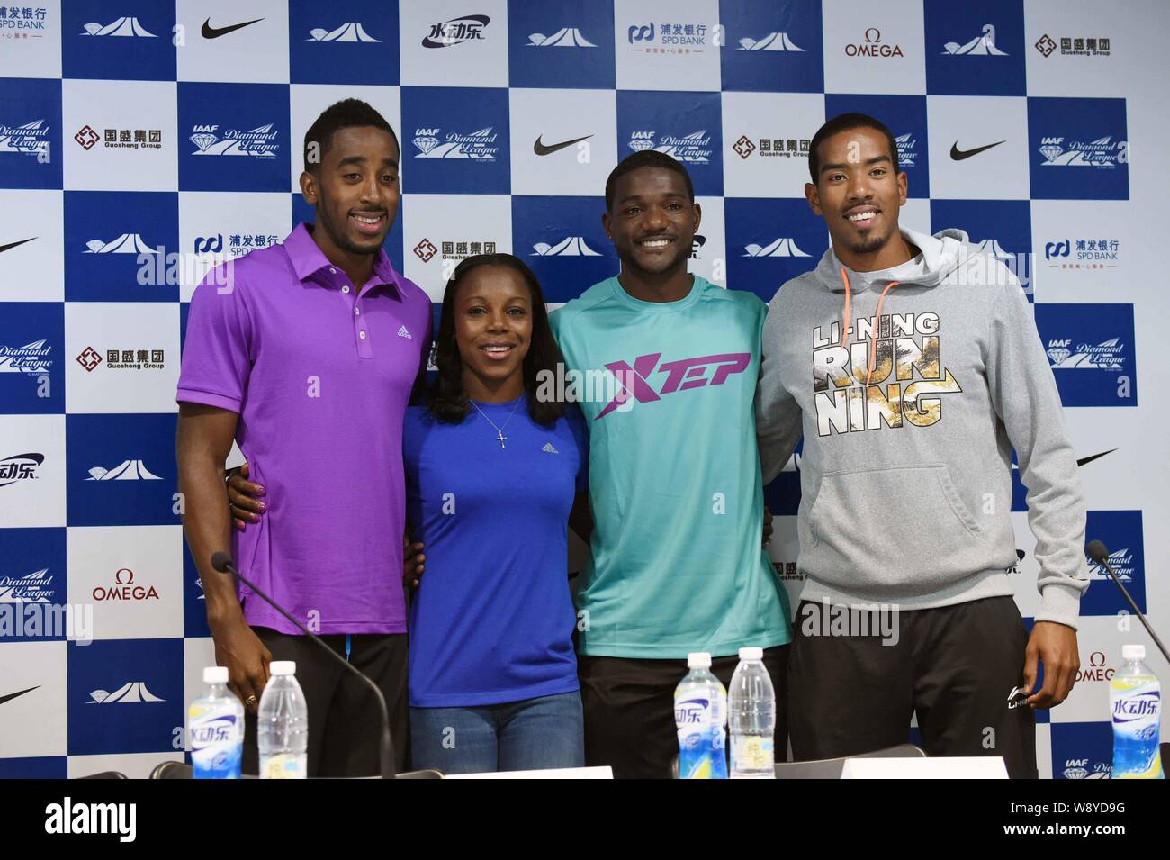 (From left) Trinidadian athlete Jehue Gordon, Jamaican athlete Veronica ...
