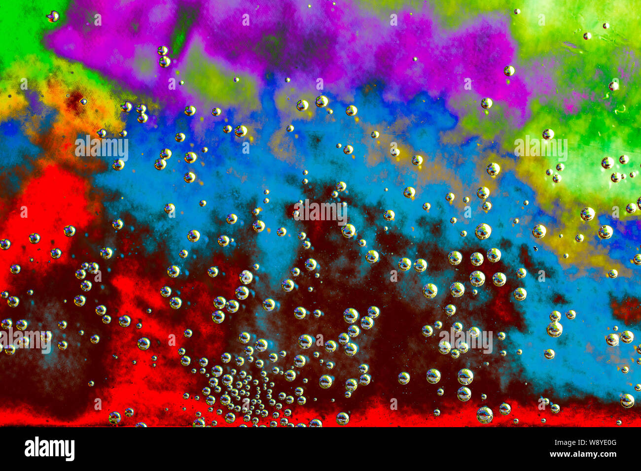 Air bubbles inside water base form patterns Stock Photo - Alamy
