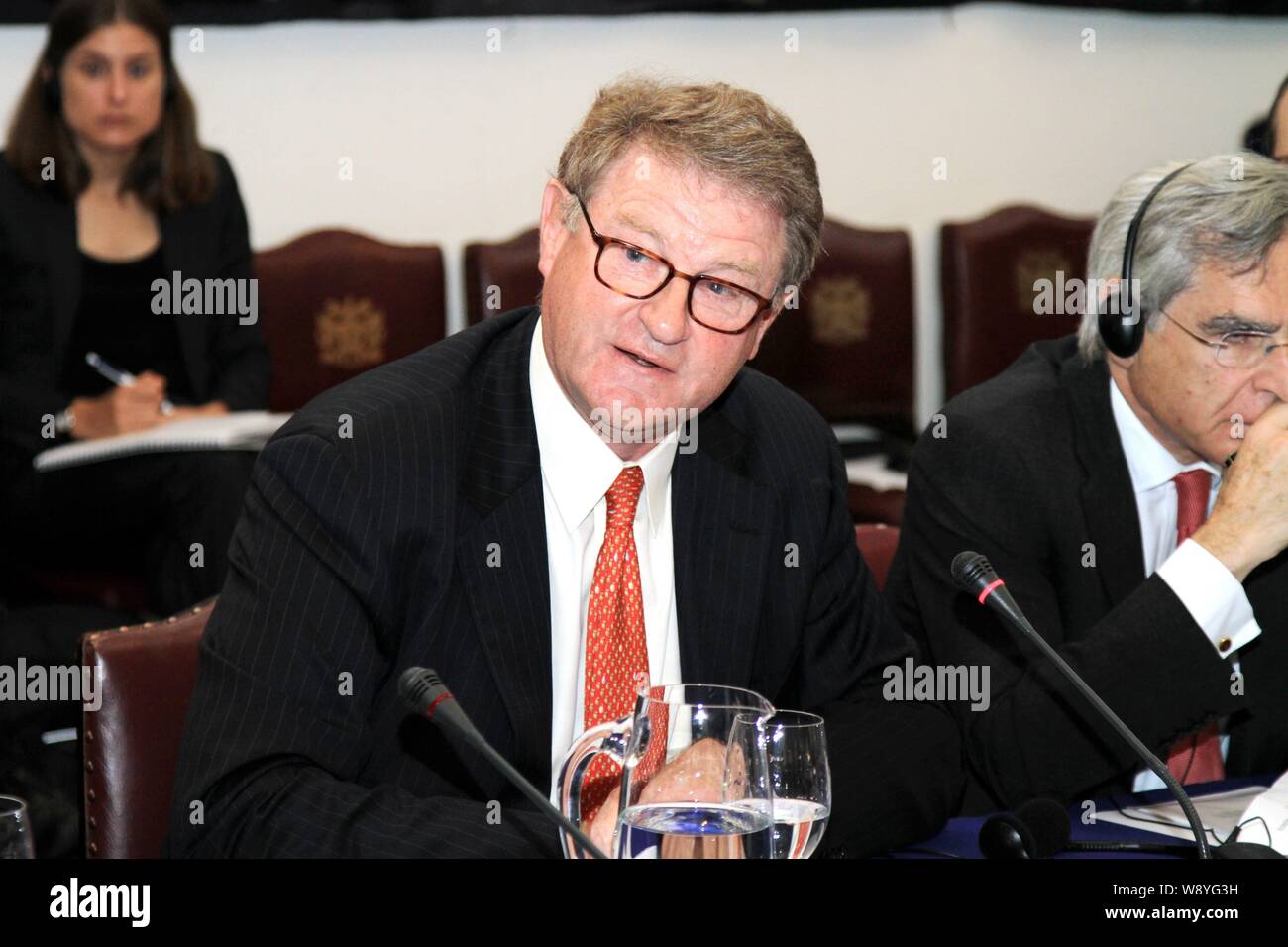 Robert Gray, left, Chairman of Debt Finance and Advisory at HSBC ...