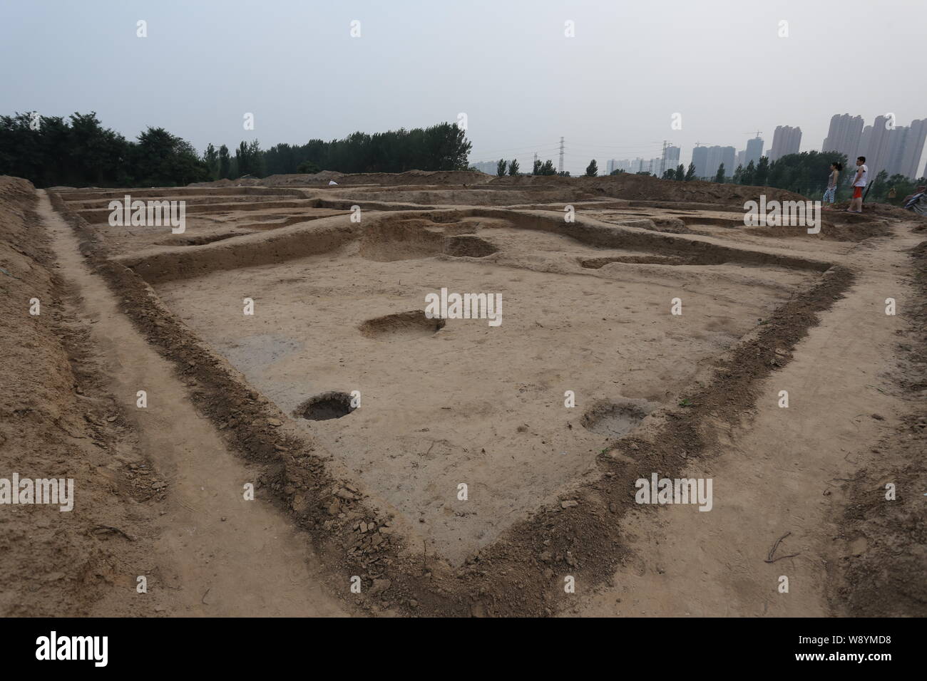 China neolithic site hi-res stock photography and images - Alamy