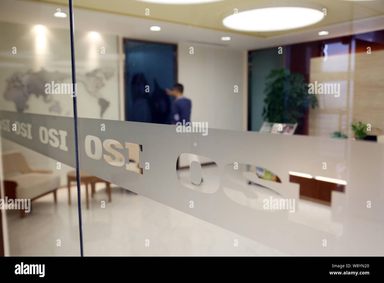 Osi group hi-res stock photography and images - Alamy